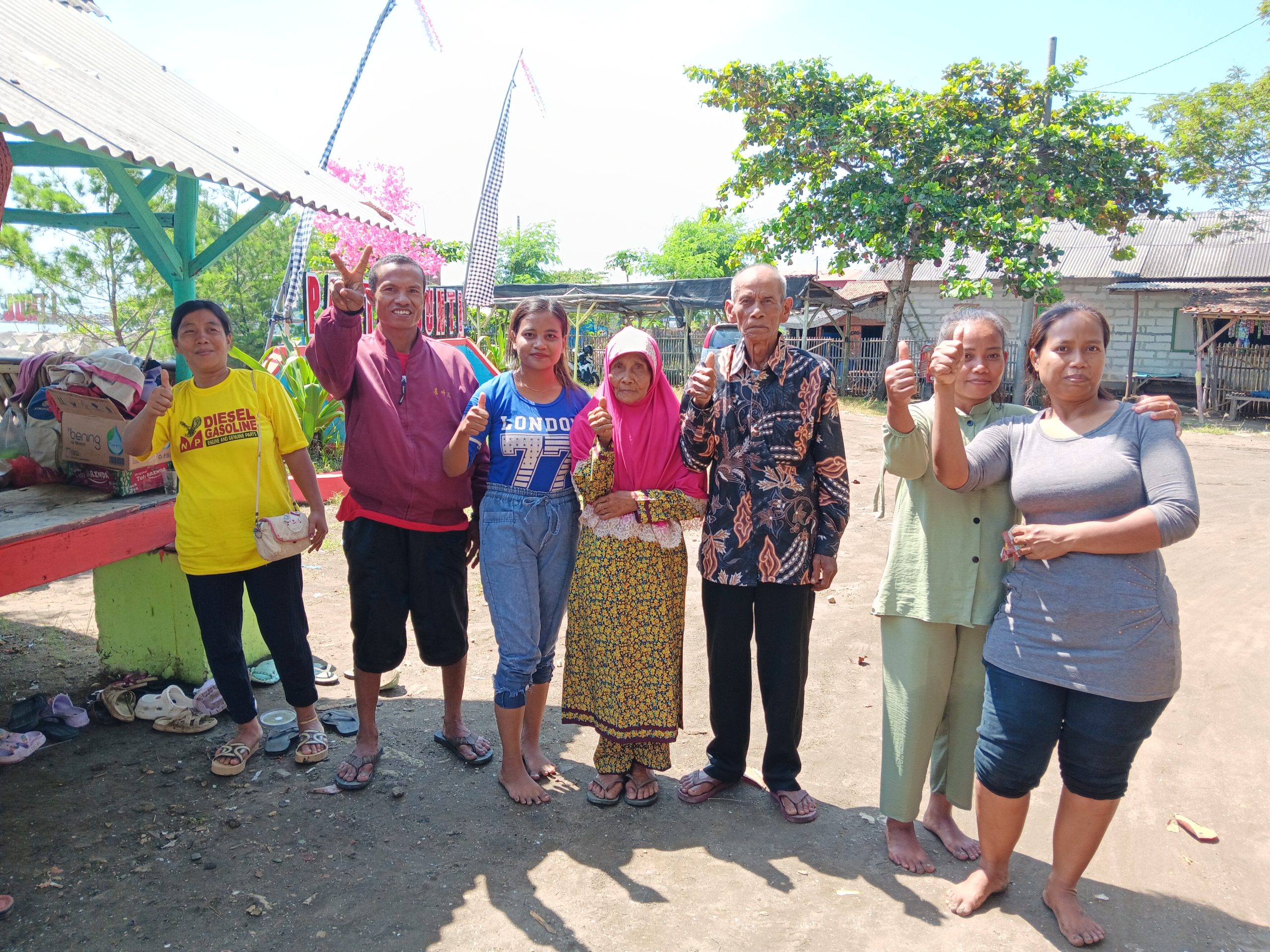 Pantai Junti Indramayu Pilihan favorit Untuk Liburan Bersama Keluarga ...